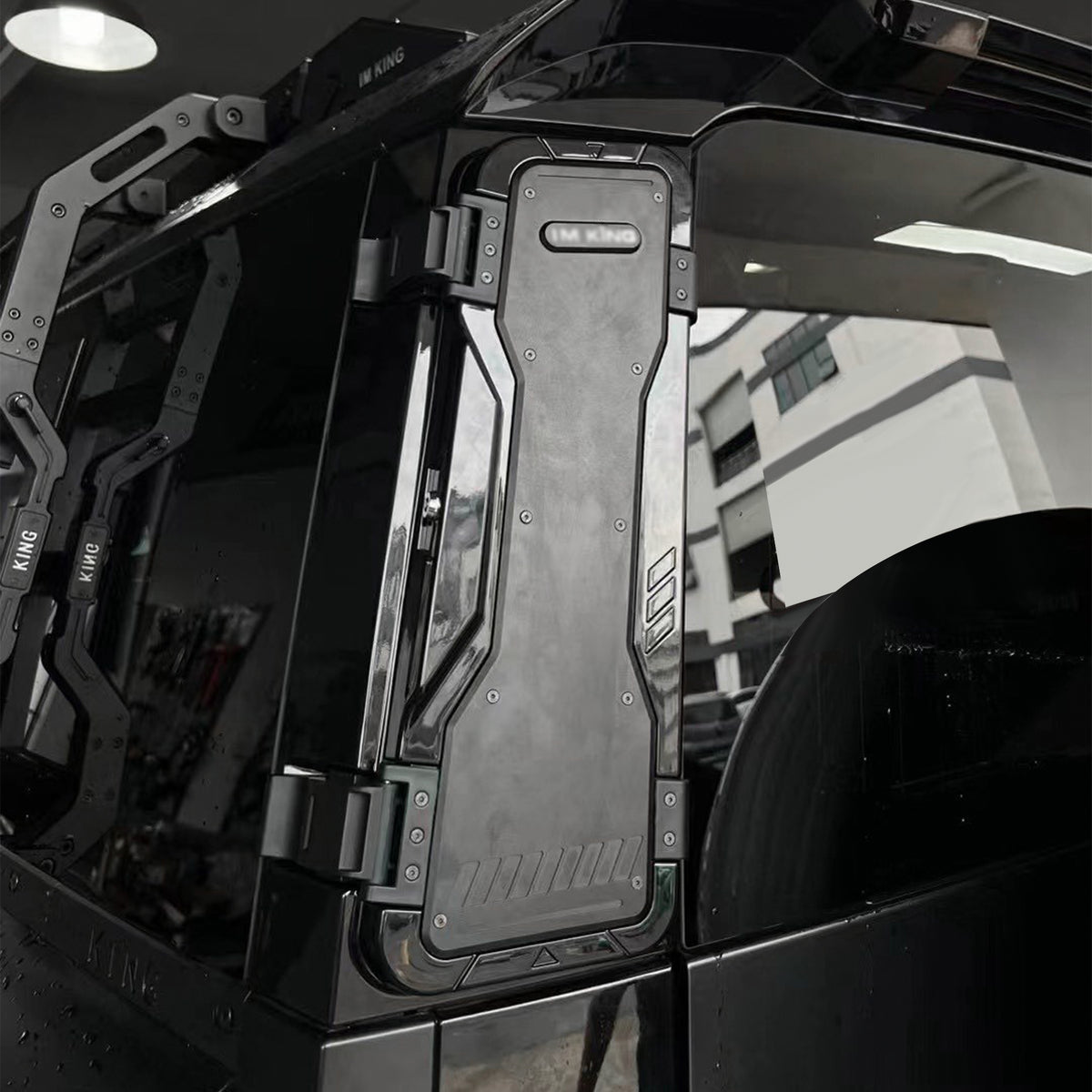 Land Rover Defender D-Pillar Storage Boxes 2020+ | 90 / 110 / 130 ...