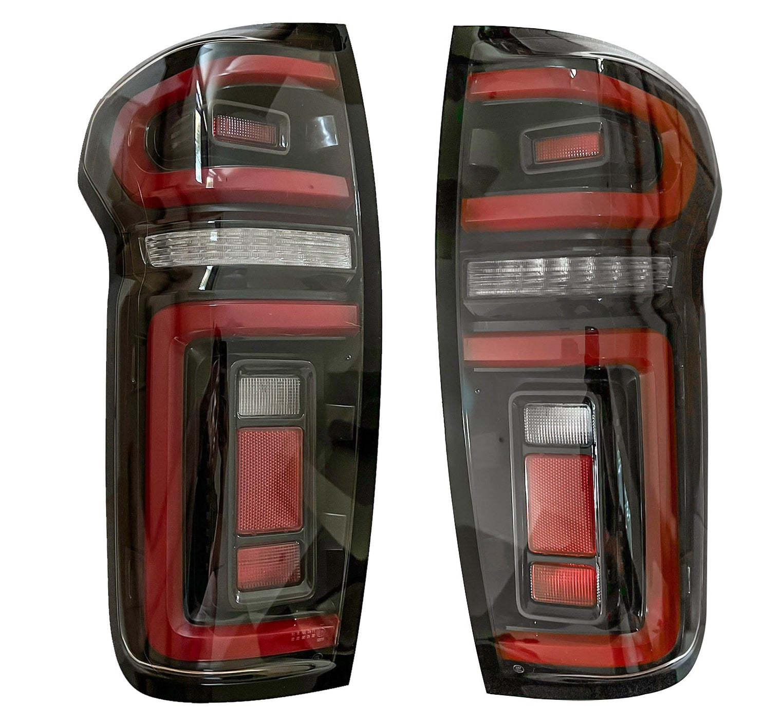 Gwm P Series Tail Lights Passenger 2021+ — Evorevo4x4